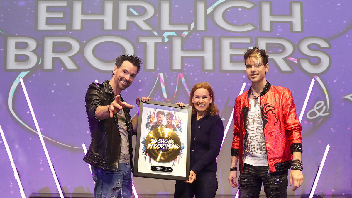 20 Shows voller Magie: Ehrlich Brothers mit Jubiläums- Award in der Westfalenhalle geehrt ...